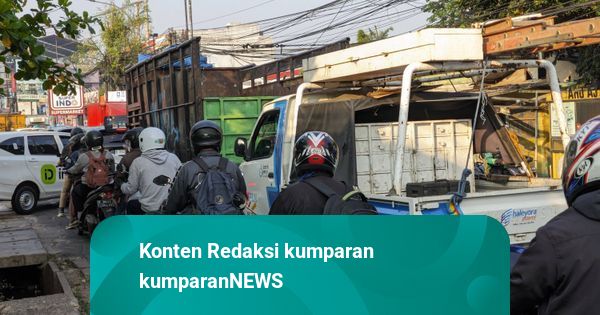 Benang Kusut Kemacetan di Sawangan Depok | kumparan.com